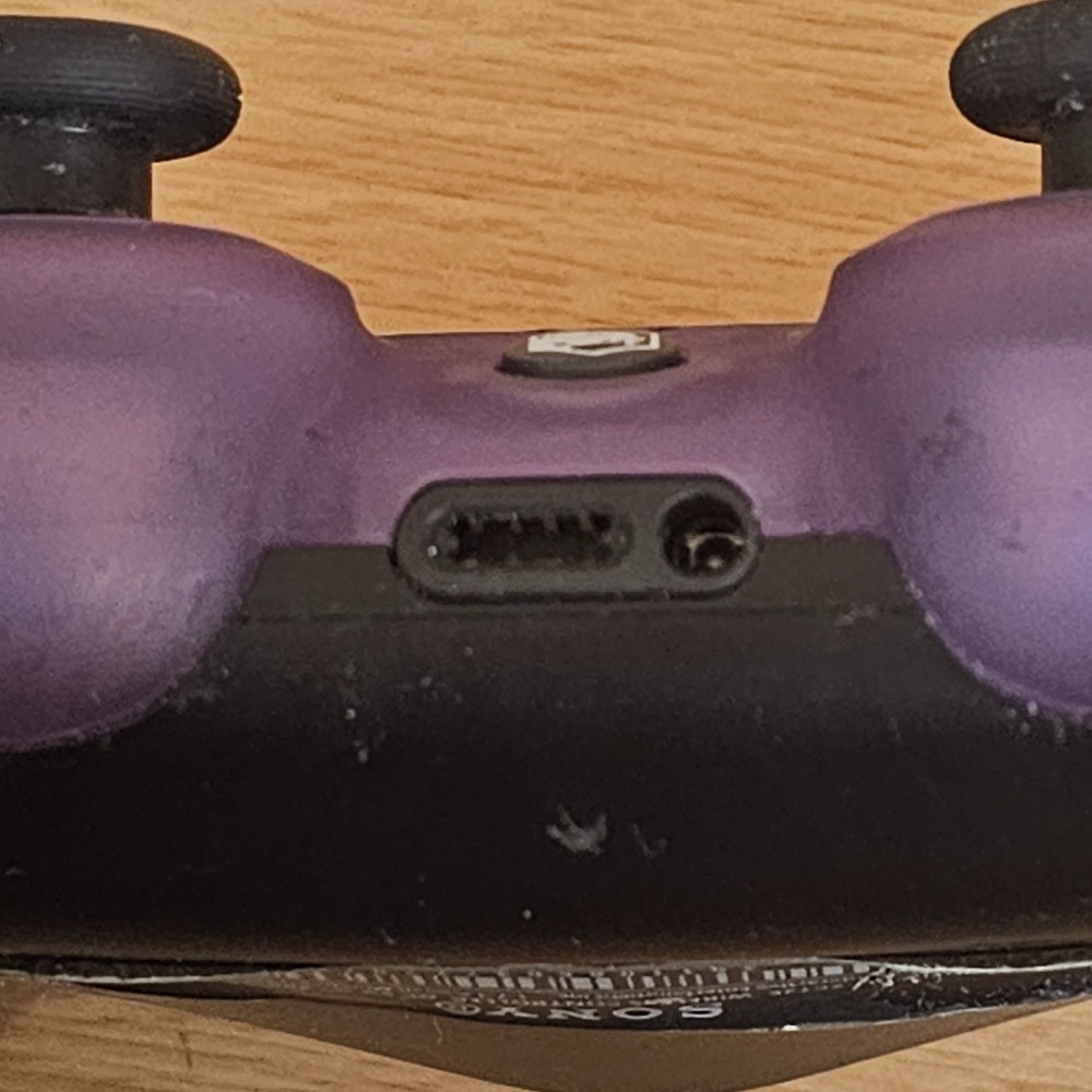 Pre-owned Battle Beaver PlayStation 4 Battle Beaver Custom Controller ...